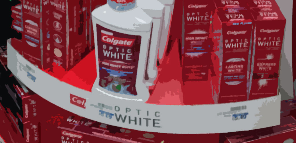Colgate End Cap Promotes Whiter Smile - Point of Purchase International ...