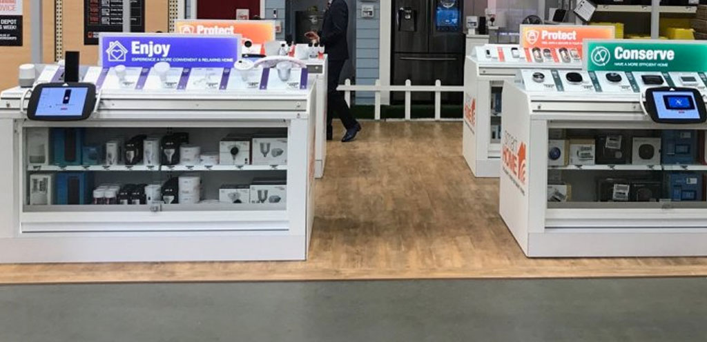 Store Displays Offer Online Style Experience - Point of Purchase ...