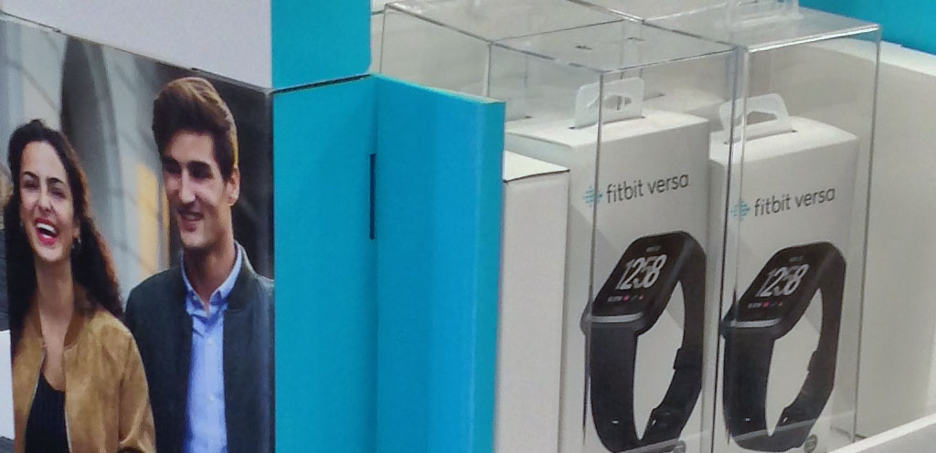Fitbit Versa Display Helps You Reach Your Fitness Goals - Point of ...