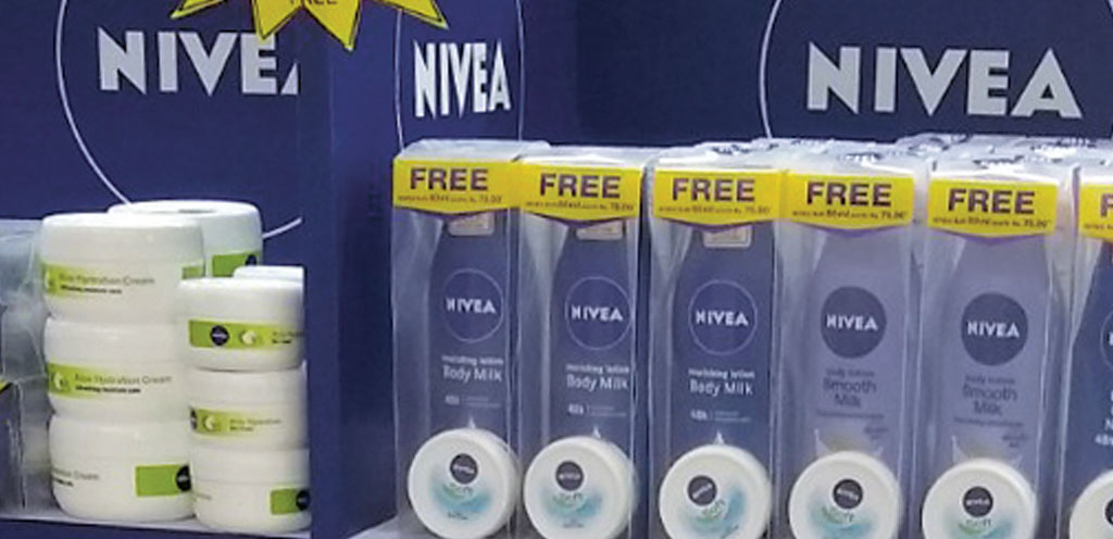 POP Parade February 2019 - Point of Purchase International Network