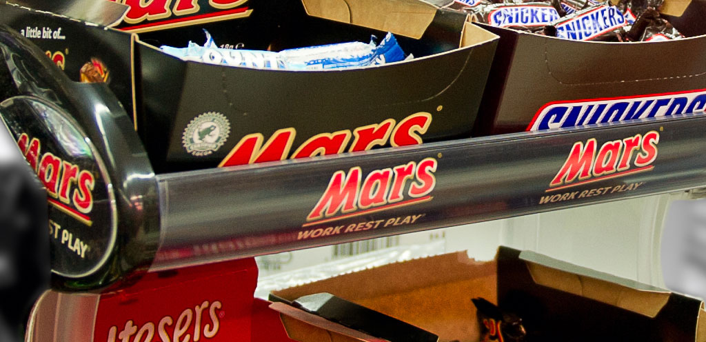 How Mars prepares For Trick-Or-Treaters - Point of Purchase ...